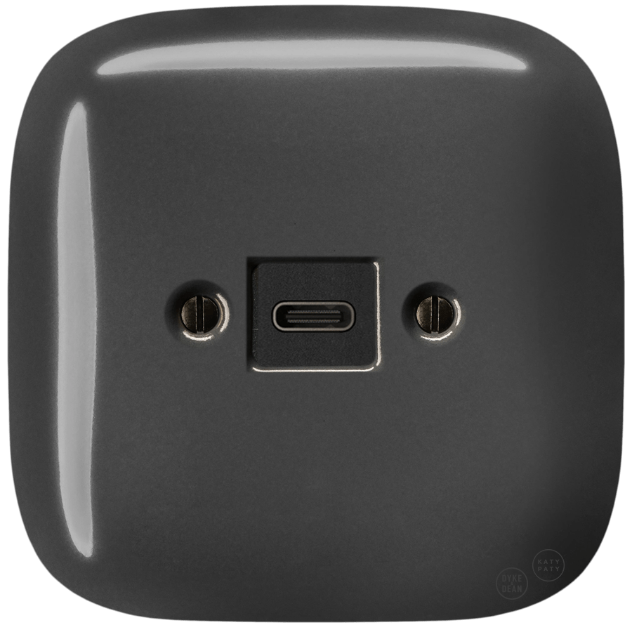 SQUARE PORCELAIN WALL SOCKET USB-C DARK GREY - DYKE & DEAN