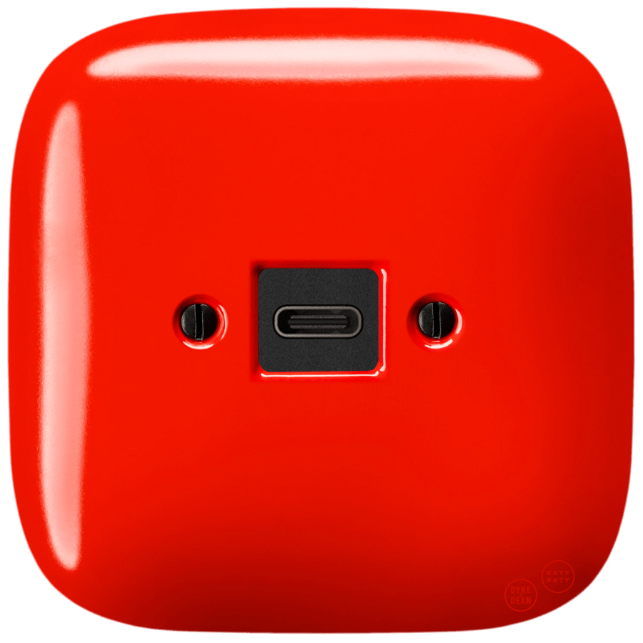 SQUARE PORCELAIN WALL SOCKET USB-C RED - DYKE & DEAN